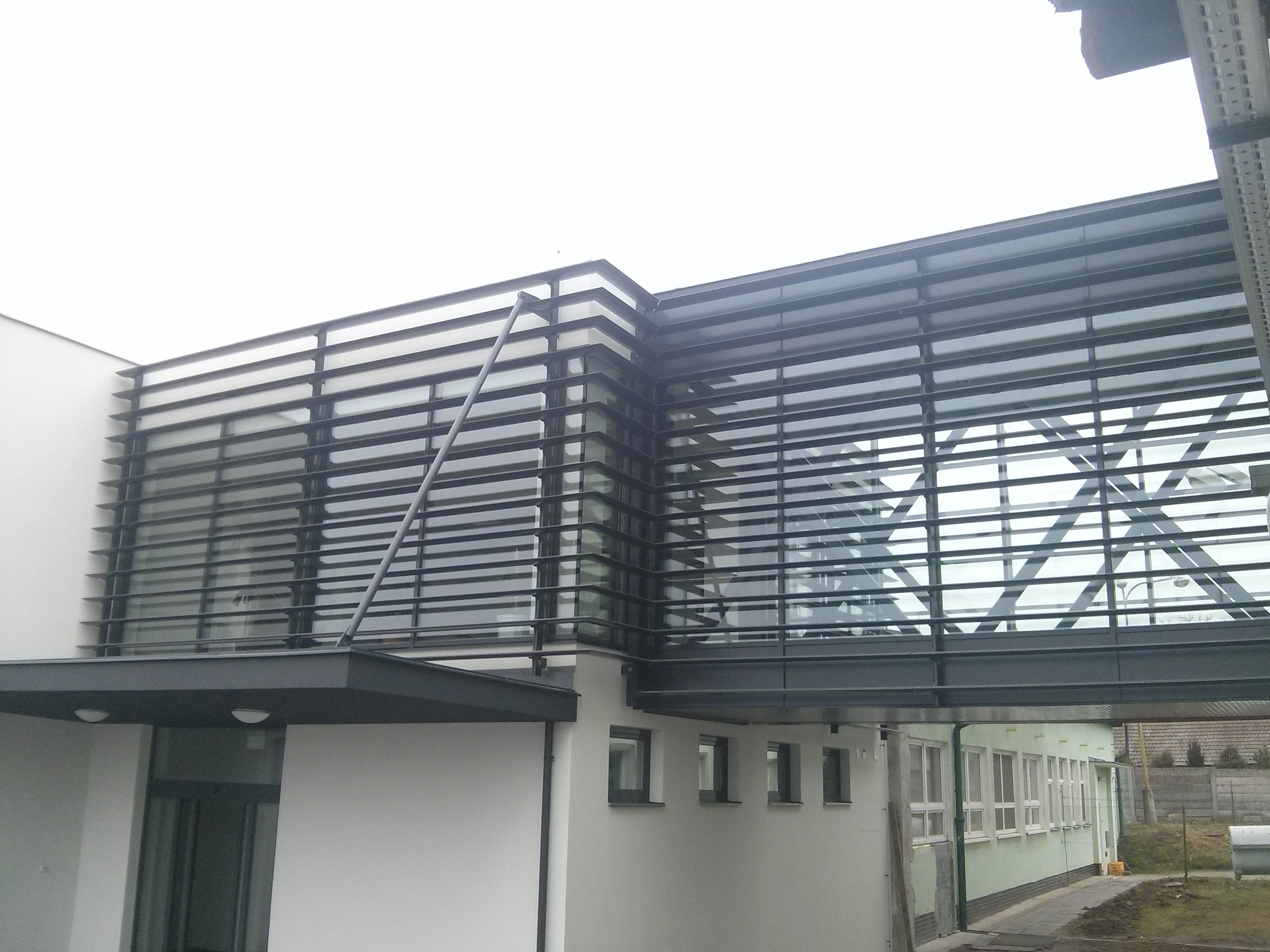 Horizontal sun protection blades • Alaris